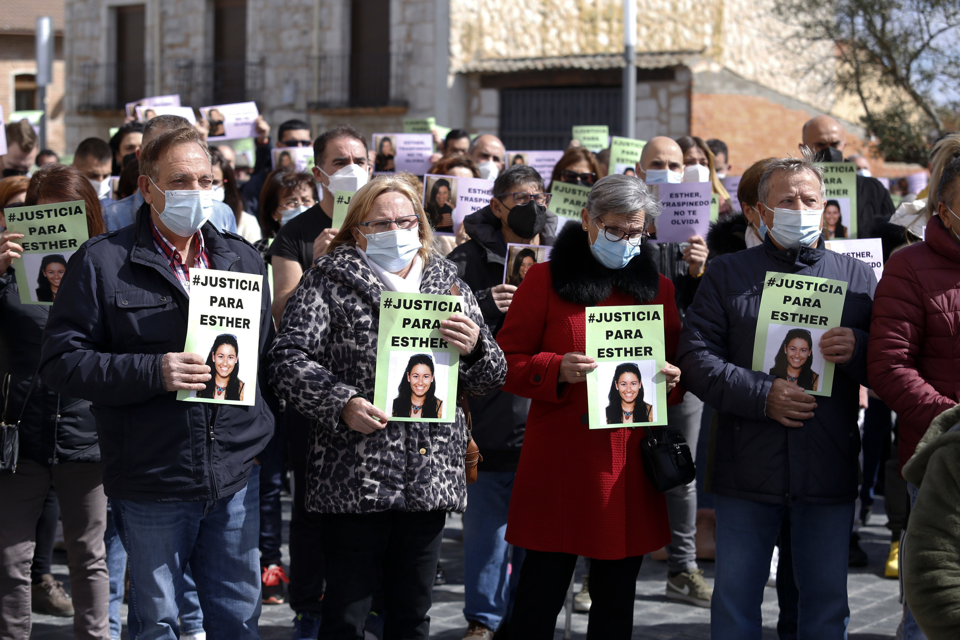 Traspinedo soutient la famille d'Esther López pour demander justice et ...