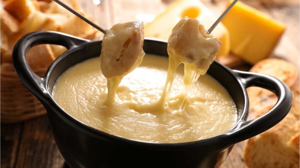 Comment faire une fondue savoyarde ? - Cakes Paradise