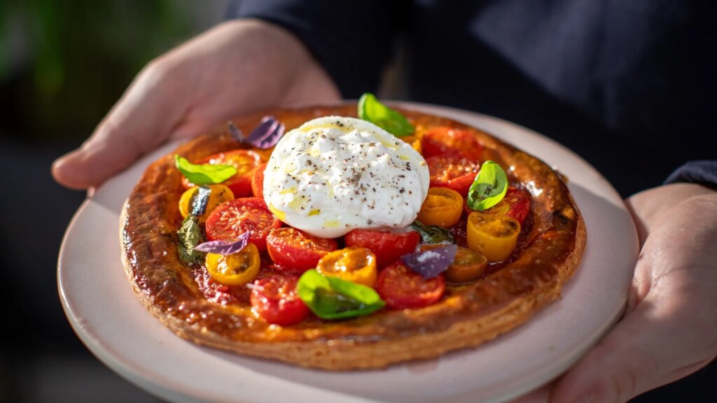 Cuisinez comme un chef : galette de tomates rôties lentement, burrata ...